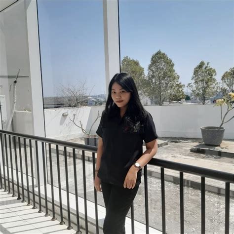 Alooisia Windasari Putri Maharani Human Resources Training Supervisor