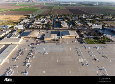 Camarillo California Usa On May 27 2017 View Of Tarmac Hangars