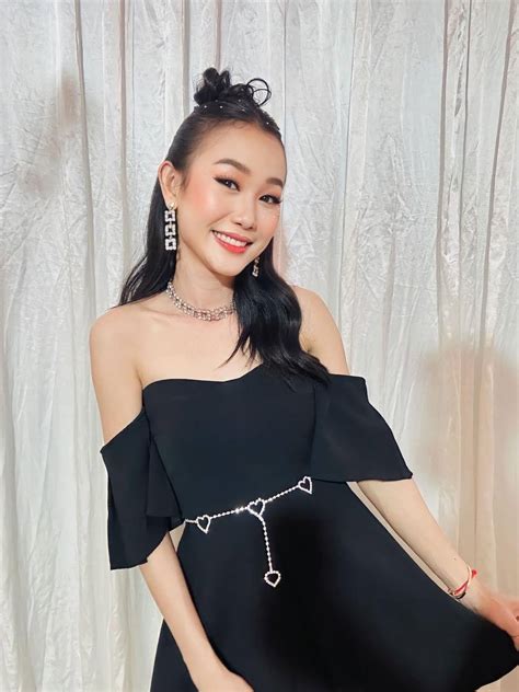 មកស្គាល់អត្តសញ្ញាណគូស្នេហ៍ អុី វ៉ា