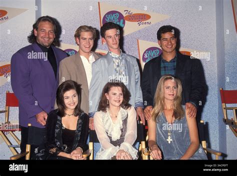 Actor Dustin Diamond With Cast Of Saved By The Bell The College Years