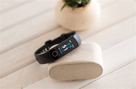 Обзор Honor Band 4. Все, что нужно знать о фитнес-браслете от Huawei ...