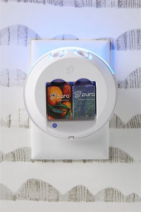 Pura Smart Fragrance Diffuser Starter Kit