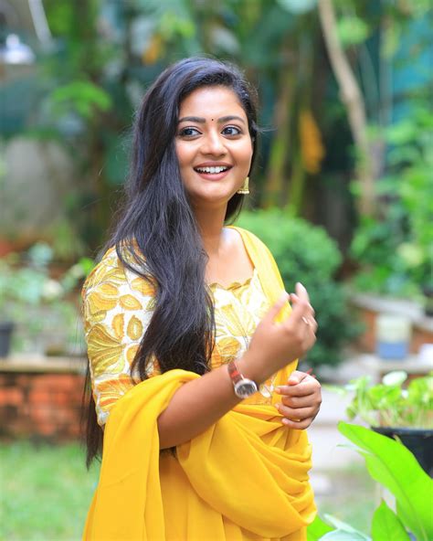 Tamil Serial Actress Gomathi Priyas Silky Low Back Length Hair Style