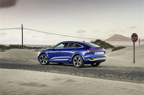 Audi Sq8 E Tron Authentic Roads