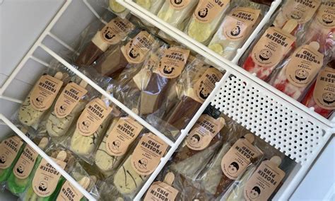 Ny Foodtruck Serverer Håndlavet Is Og Iskaffe