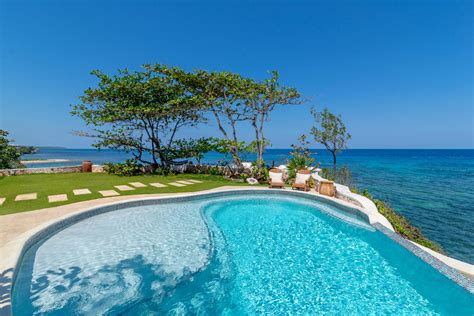 Hidden Bay Villas And Apartments Abroad Llc