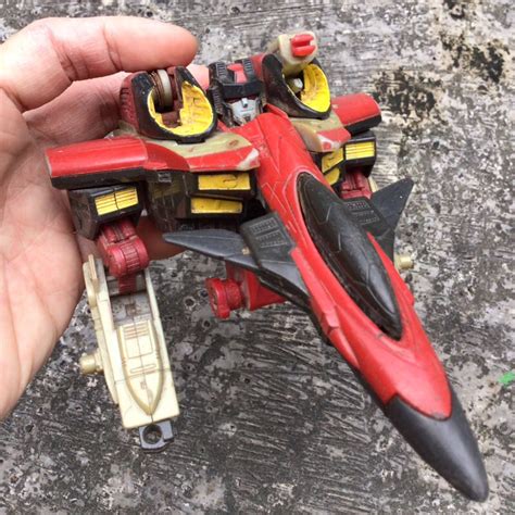 Jual Action Figure Transformers Jet Plane Starscream Shopee Indonesia