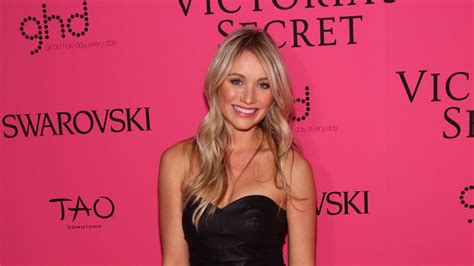 Katrina Bowden Biography Age Weight Height Friend Like Affairs