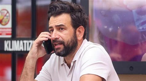 Friško Oženjen Janko Popović Volarić U Prvom Izlasku Nakon Vjenčanja No Svi Su Primijetili Da