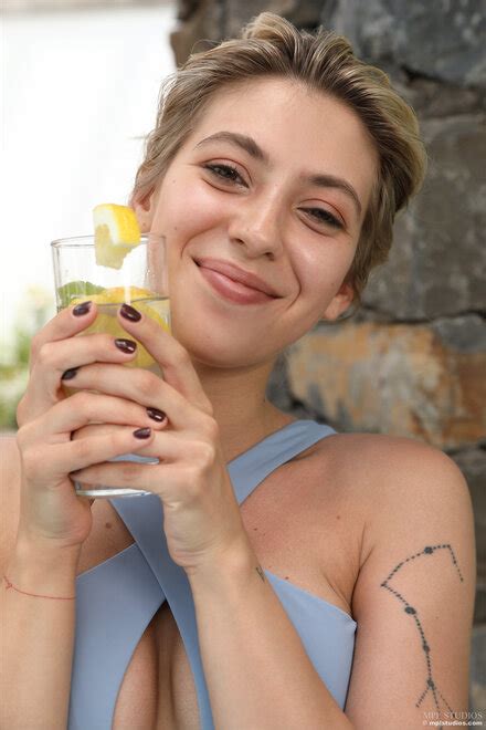 Averymadamoisellebooty 6990007 Porn Pic Eporner