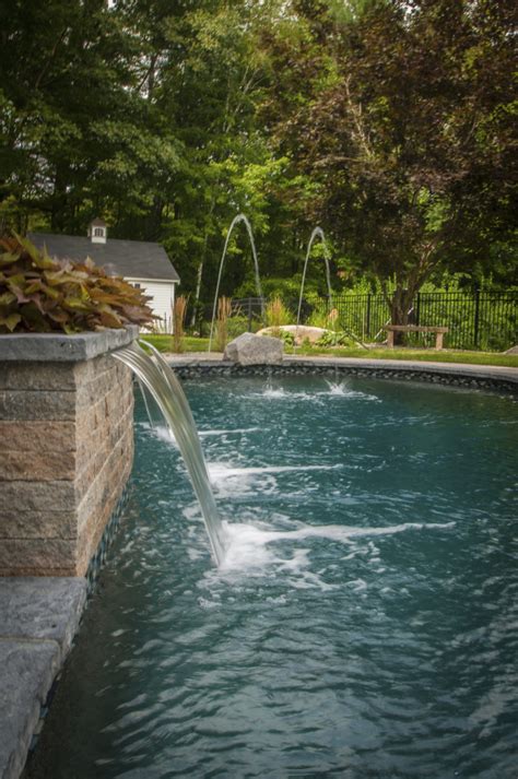 Spillover Water Features For Your Pool Patio Area