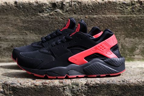 Nike Air Huarache Qs Black Red Le Site De La Sneaker