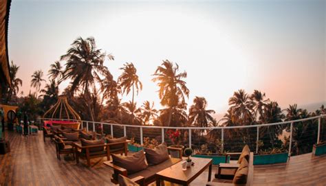Vagator Makes Room For A Stunning Beachside Restaurant Bar That Will