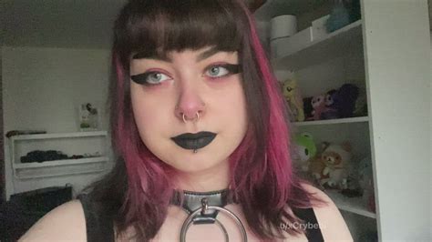 Hey Im Alive 🥲🖤 Scrolller