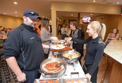 Visaggios Thanks First Responders With Free Meal