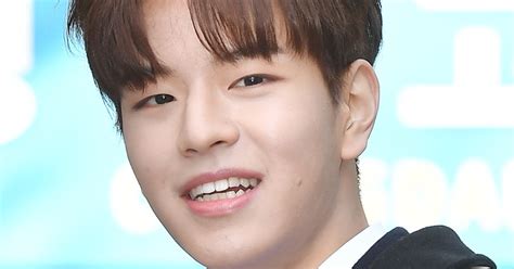 스트레이키즈 승민 화보 미소 포토엔hd