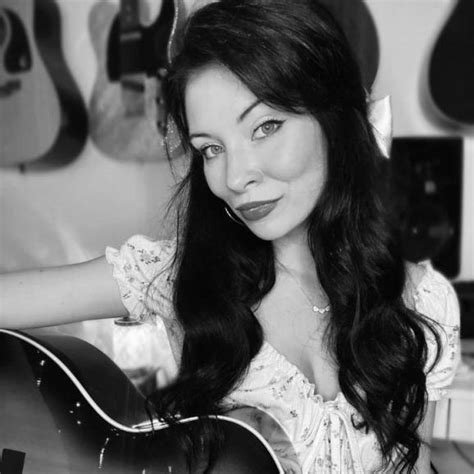 Lilly Macphee Island Hopper Songwriter Festival