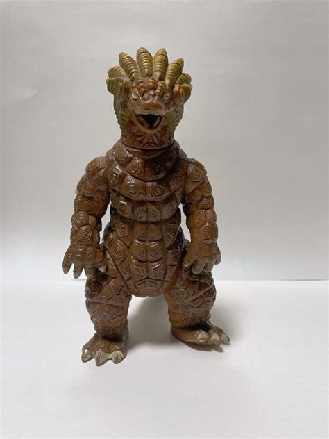 1989年 サラマンドラ バンダイ 怪獣ソフビ ウルトラ怪獣 メルカリ