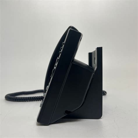 Polycom Vvx 301 Ip Gigabit Phone 2201 48300 001 Vvx301 Poe Wall Moun