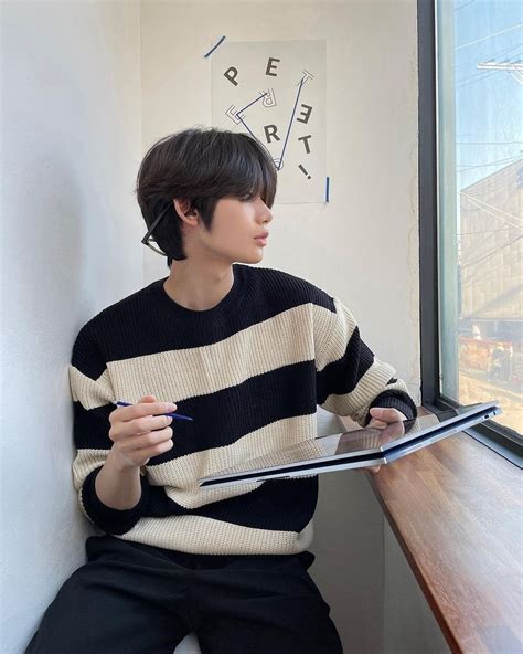 Pin Sa Ulzzang