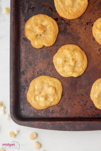 White Chocolate Macadamia Nut Cookies • Midgetmomma