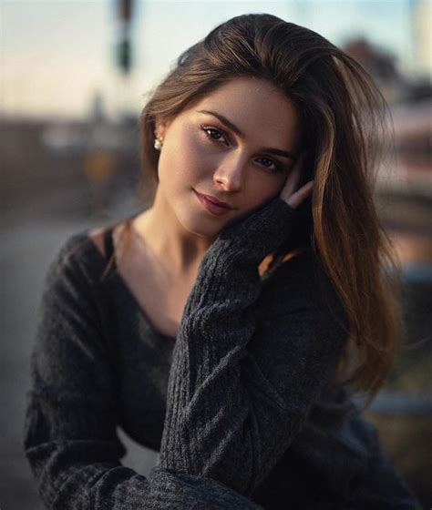 ️ 𝐎𝐥𝐢𝐯𝐢𝐚 𝐆𝐫𝐚𝐧𝐠𝐞𝐫 ️ Wiki Harry Potter Fr Amino