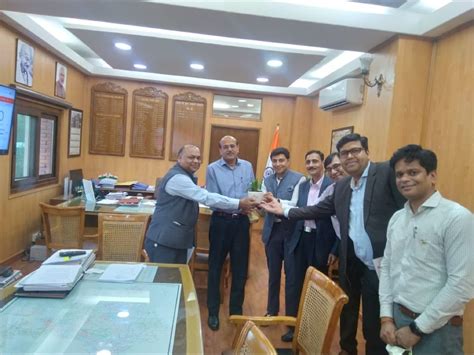 Ashish Ranjan On Linkedin Fruitful Interaction With Railway Board Chairman And Ceo Along With