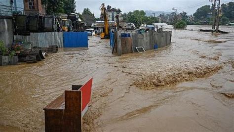 Banjir Besar Hantam Nepal 101 Orang Tewas