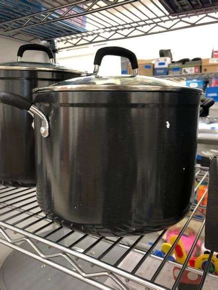2 Pots With Lids Prime Time Auctions Inc