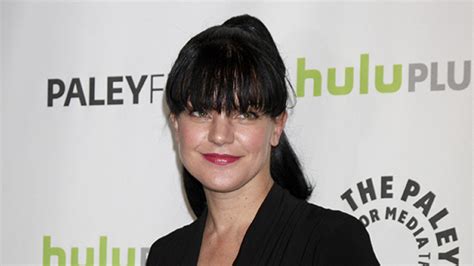 Former Ncis Star Pauley Perrette Suffered A Massive Stroke