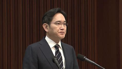 핫이슈 키워드 이재용 가석방 출소·오늘도 2천 명 안팎·az 잔여 백신 40대도·문재인 케어 4년·당 대표 탄핵 언급 Sbs Biz