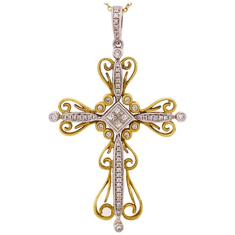 14 Karat White Gold Diamond Cross Pendant Necklace At 1stdibs Diamond