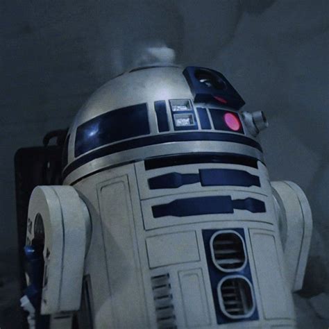 R2 D2 Ago