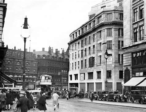 Life On The Streets Of Liverpool City Centre More Than 50 Years Ago