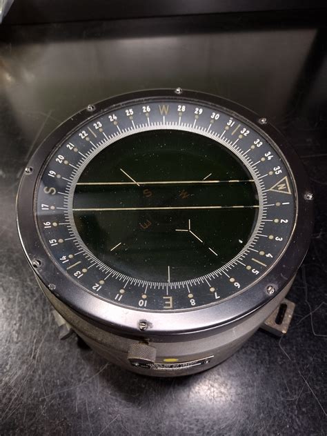Ww2 Army Bomber Plane Compass Ww2 Type D 12 Vintage Antique Etsy