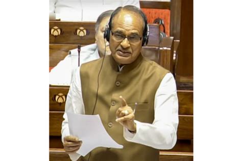 Chouhan Asks Officers To Engage With State Govts On Agricultural Issues