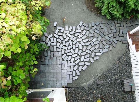 Modern Walkway Design With Bricks And Gravel Black Brick Walkway