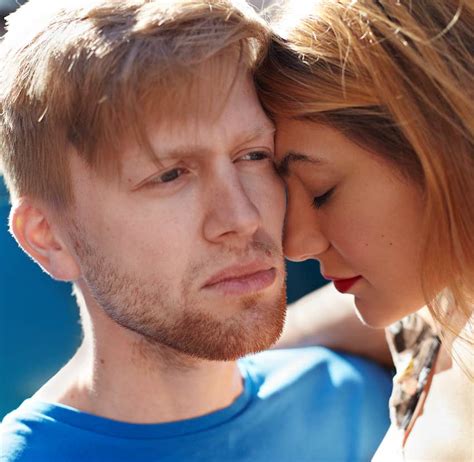 3 Glaring Signs Your Partner Doesnt Respect You According To A Psychologist Yourtango