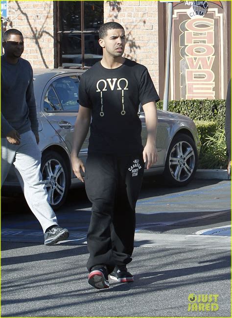Drake Reacts To Fans Forehead Tattoo Photo 2612871 Drake Photos