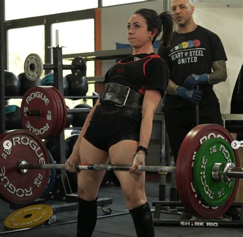 Lallenamento Del Powerlifting Al Femminile Nerd Training Center