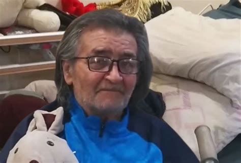 ببینید شرایط تلخ رضا رویگری مونس تنهایی من یک عروسک است سایت انتخاب