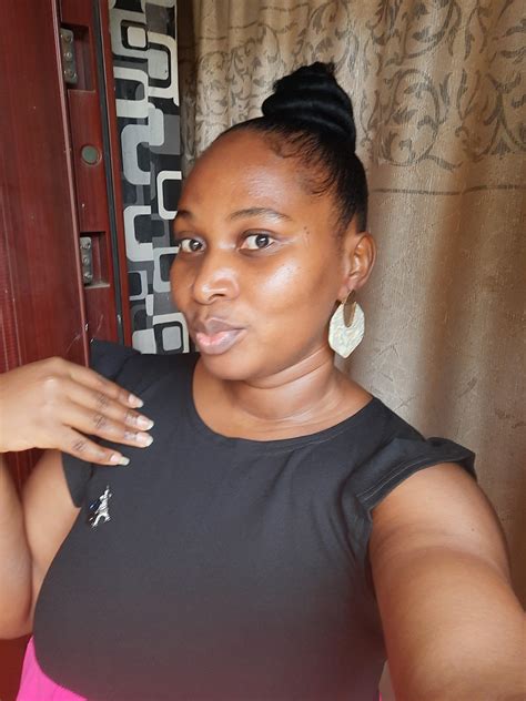 Oluchi Momodu On Selar