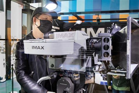 Imax胶片摄影机限定特展亮相北京环球城市大道