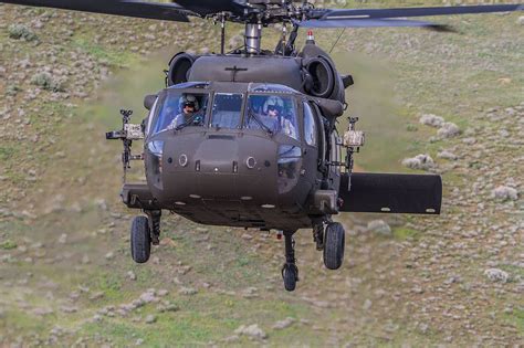 Australia Cleared To Acquire 40 Uh 60m Black Hawks To Replace Its