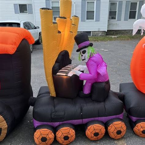 Airblown Inflatable Halloween Gemmy Haunted Train 16 Feet Long Spooky Scary 4568860233