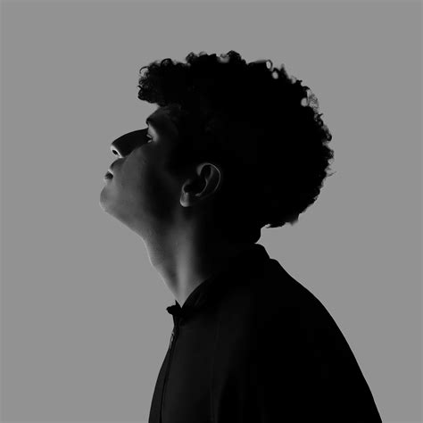 التدخين السلبي 🚬 حسن ثامر