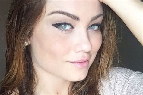 Ellen Rocche Abre O Jogo Sobre A Sua Solteirice Portal Área Vip