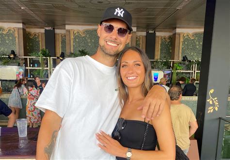 Exclusief Dit Is Wiebeke De Wachter De Nieuwe Vriendin Van Tom Boonen Samen Met Lore Zijn