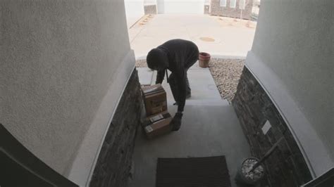 10 270 Security Camera Stock Videos Footage And 4k Video Clips Getty Images