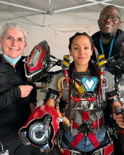 Dominique Thorne And Her Stunt Double Kellina Rutherford Wearing The 525